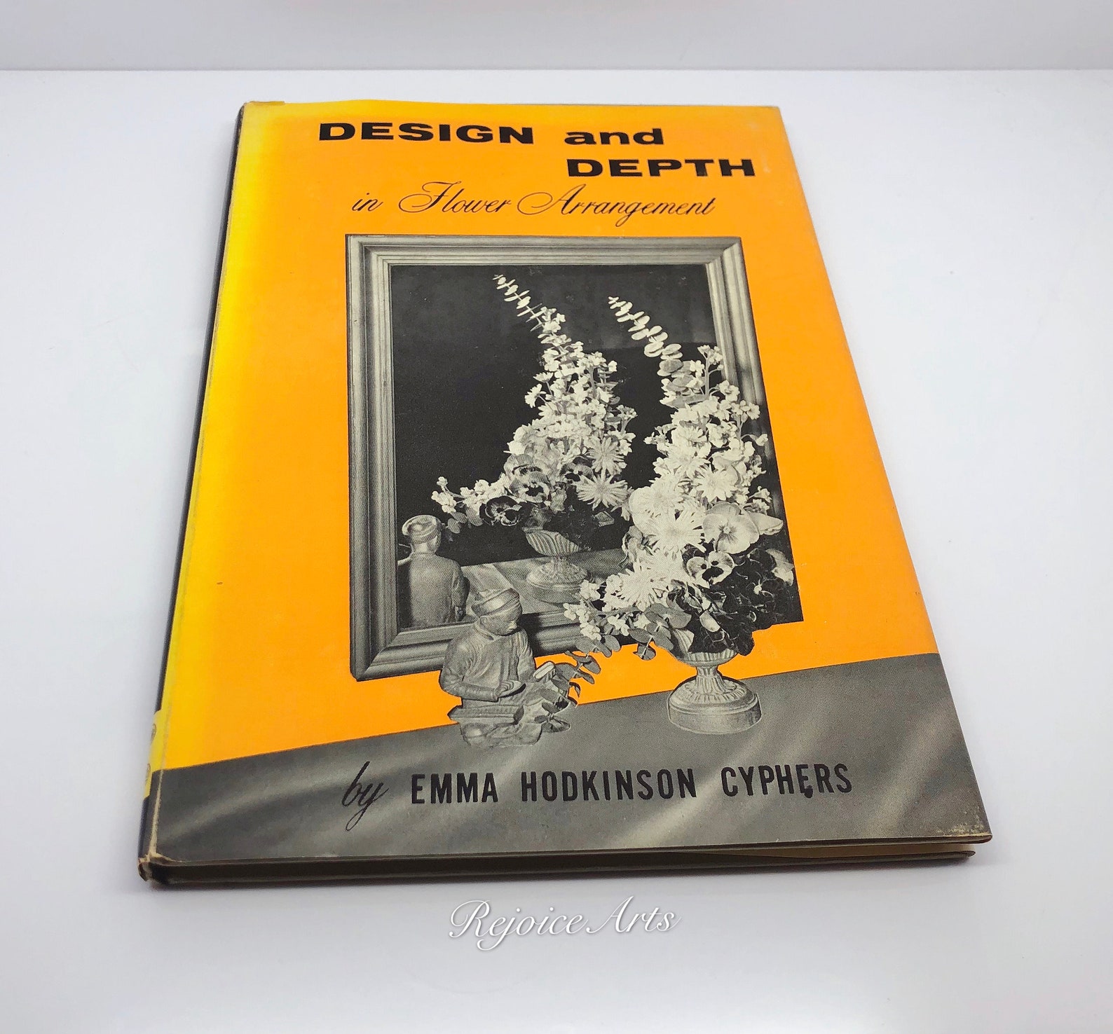 Design and Depth in Flower Arrangement by Emma Hodkinson Cyphers ...