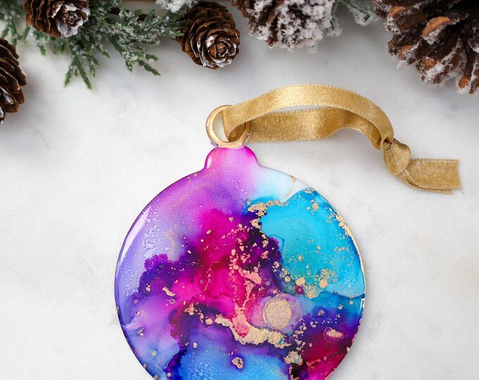 Alcohol Ink Christmas Tree Ornaments | Resin Ornaments, Alcohol Ink Art ...