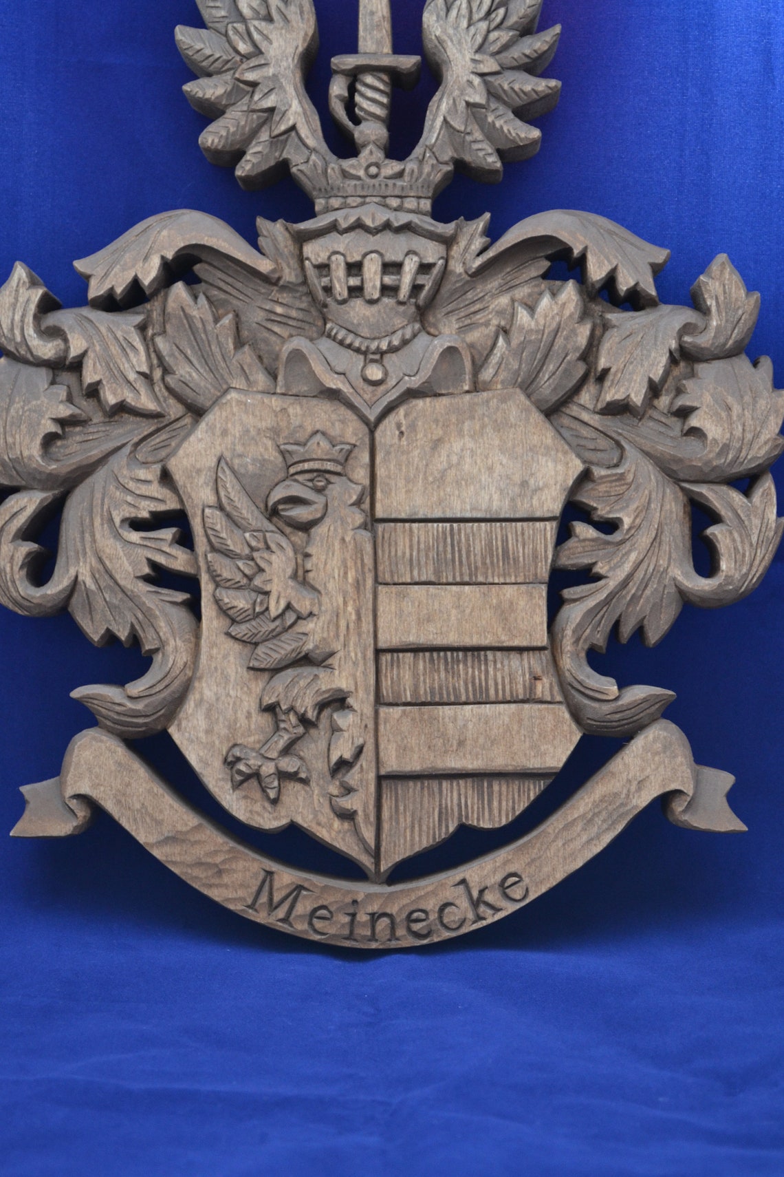 Custom Family Crest Coat of Arms Personalized Family Shield - Etsy