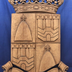 Hand Carved Family Crest, Personalized Wooden Coat of Arms - Etsy