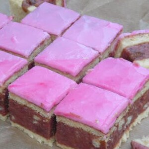 Traditional Austrian Punch Cakes, Punschkrapfen (rum and Apricot Cakes ...