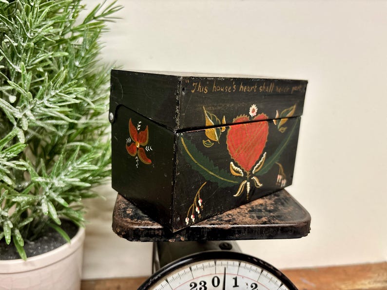 Vintage 1940's Folk Art Amish Recipe Box...hand Painted Primitive Decor ...