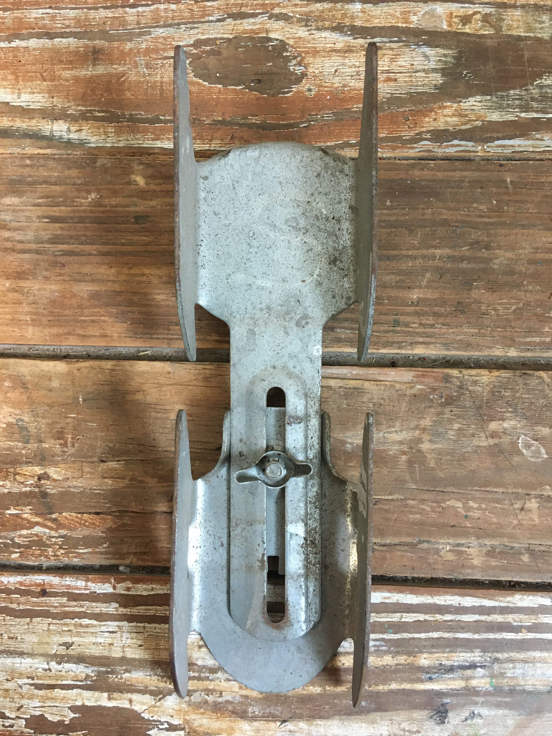 Antique Metal Ice Skates...old. Vintage. Skating. Retro. Child’s ...