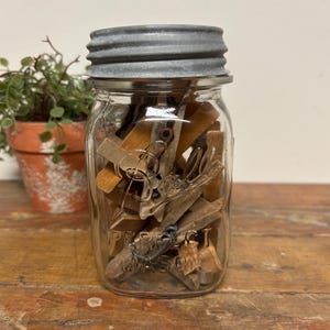 Vintage Ball Clothespin Mason Jar...pint. Ideal. Farmhouse. Cottage ...