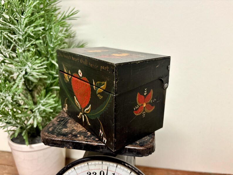 Vintage 1940's Folk Art Amish Recipe Box...hand Painted Primitive Decor ...