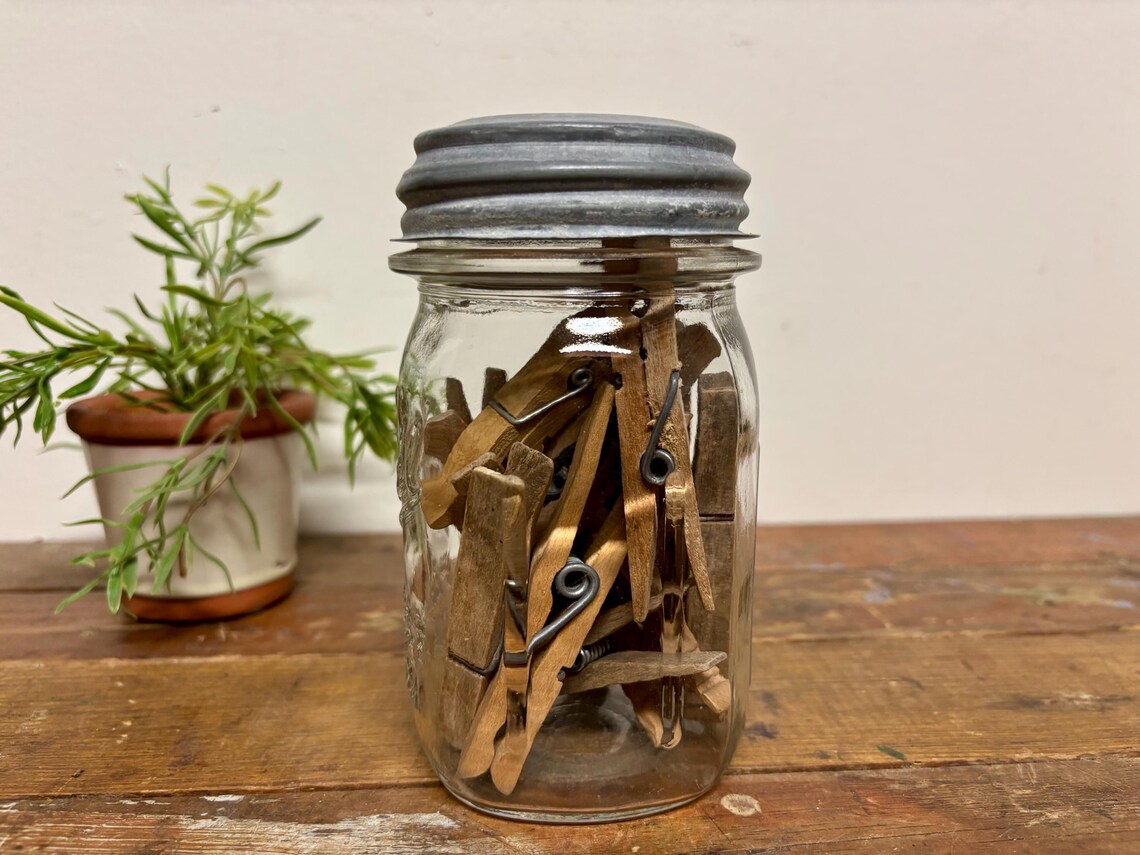 Vintage Glass Clothespin Jar...ball Perfect Mason. Pint. Modern ...