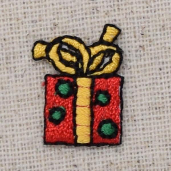 Present Applique - Etsy