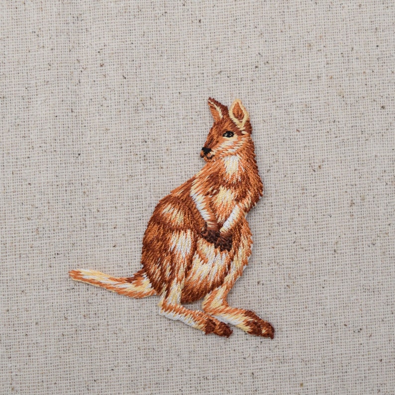 Kangaroo - Zoo Animal - Australian Outback - Iron on Applique ...