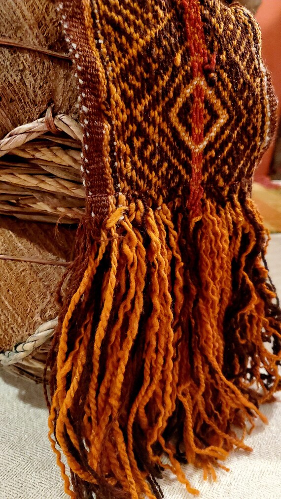 indigenous design camel - Gem