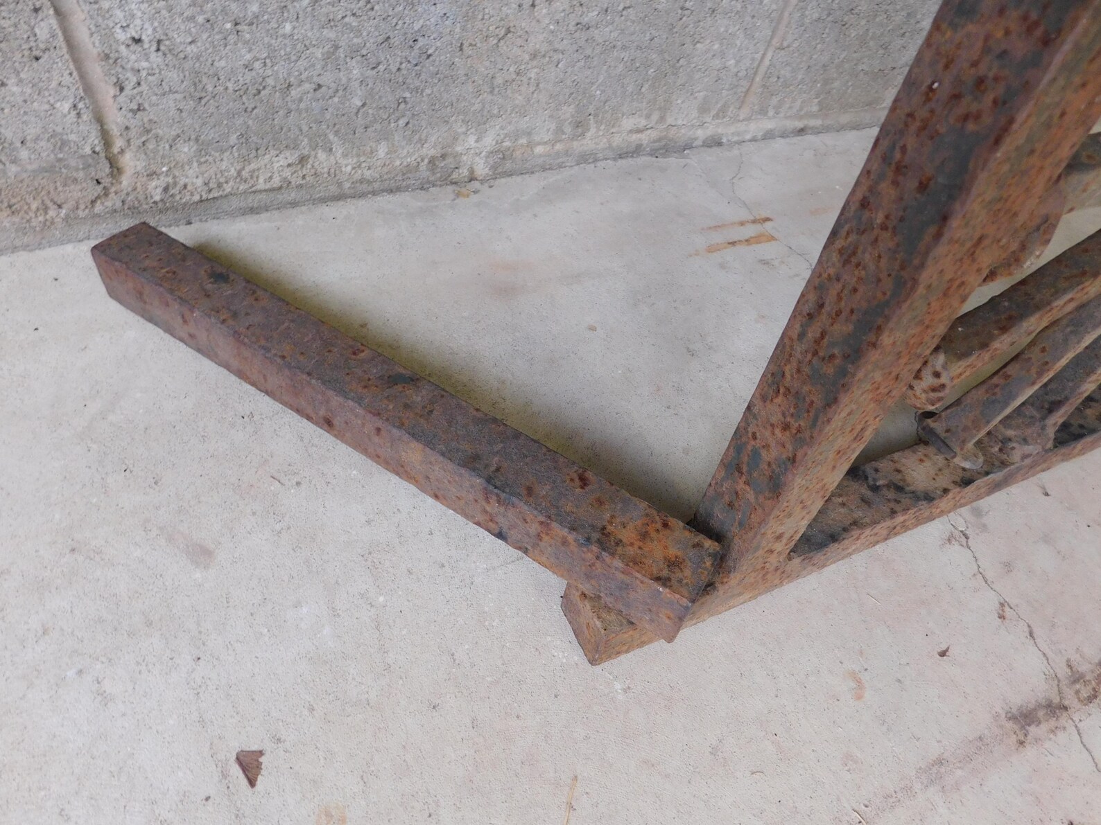 Monumental Hand Crafted Railroad Tie Design Gate 85h X 40w (shipping is ...