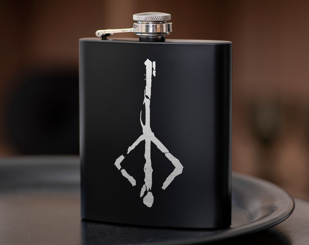 Bloodborne Black Hip Flask 7oz Great Gift Idea for Gamer Dad Stainless ...