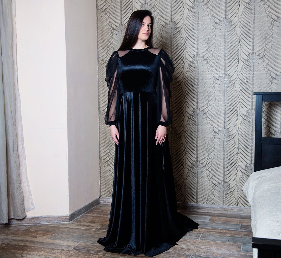 Goth Mother of the Bride Dress, Elegant Black Velvet Regency Gown ...