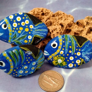 Fish painted rocks | Etsy
