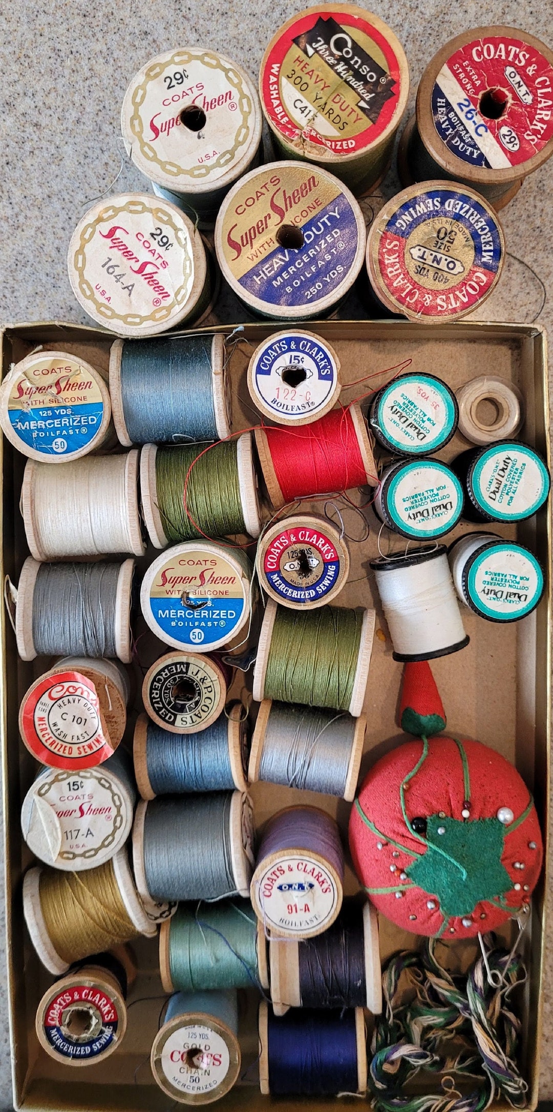 Wooden Spools of Thread, Vintage Spools, Tomato Pin Cushion, 29 Wooden ...