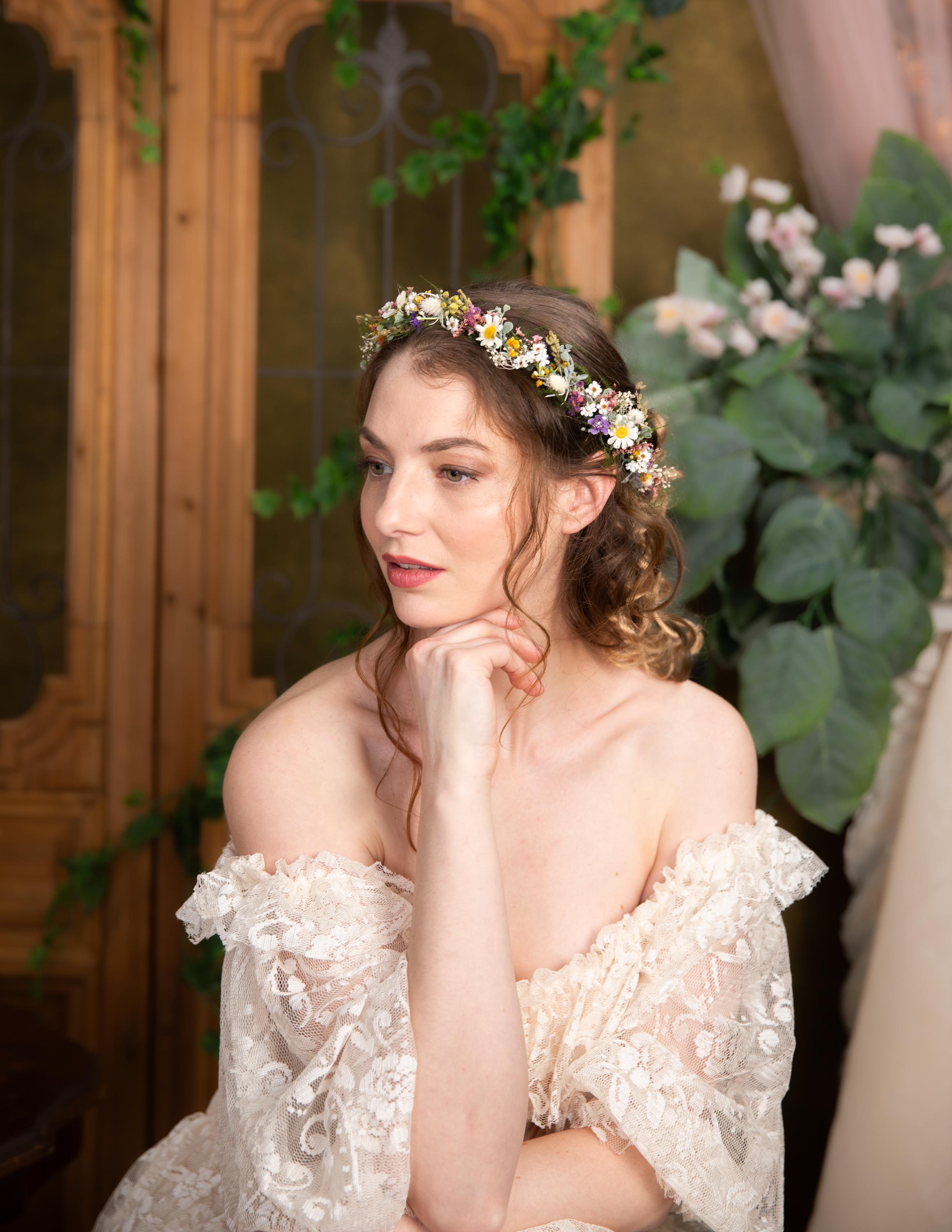 Daisy Flower Crown: Boho Garden Wedding Headpiece - Etsy