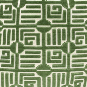 4" X 4" SAMPLE of Thibaut Labyrinth Velvet // Emerald With Classic ...