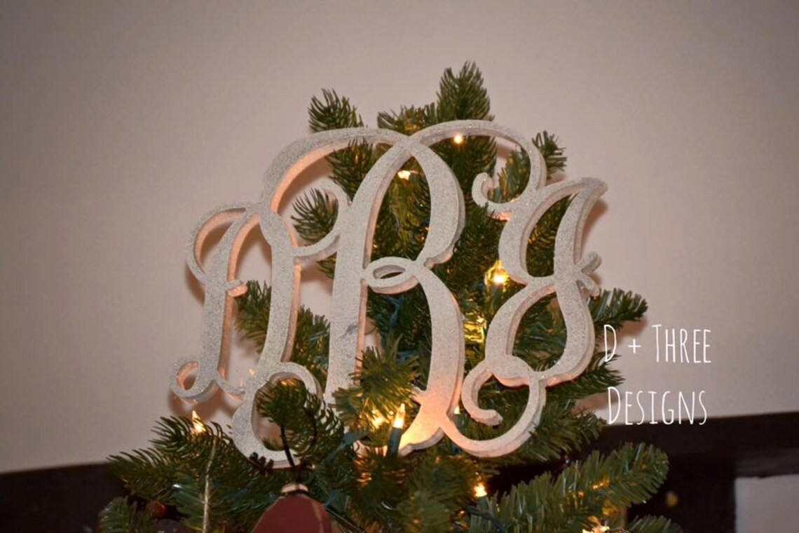 Painted Monogram Christmas Tree Topper // Wooden Monogram - Etsy