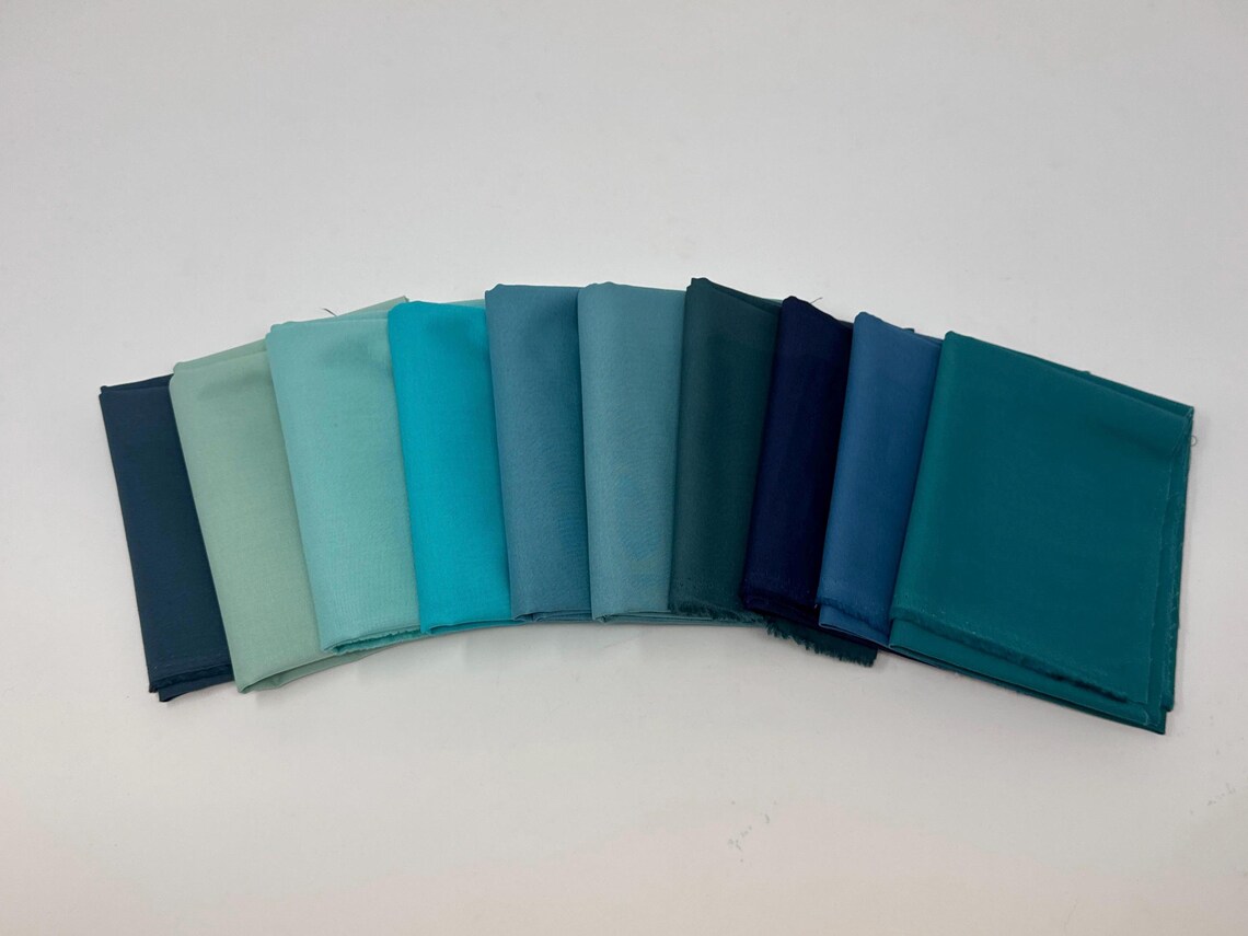 Waves of Blue Riley Blake Cotton Curated Fabric Bundle | Aqua Green ...