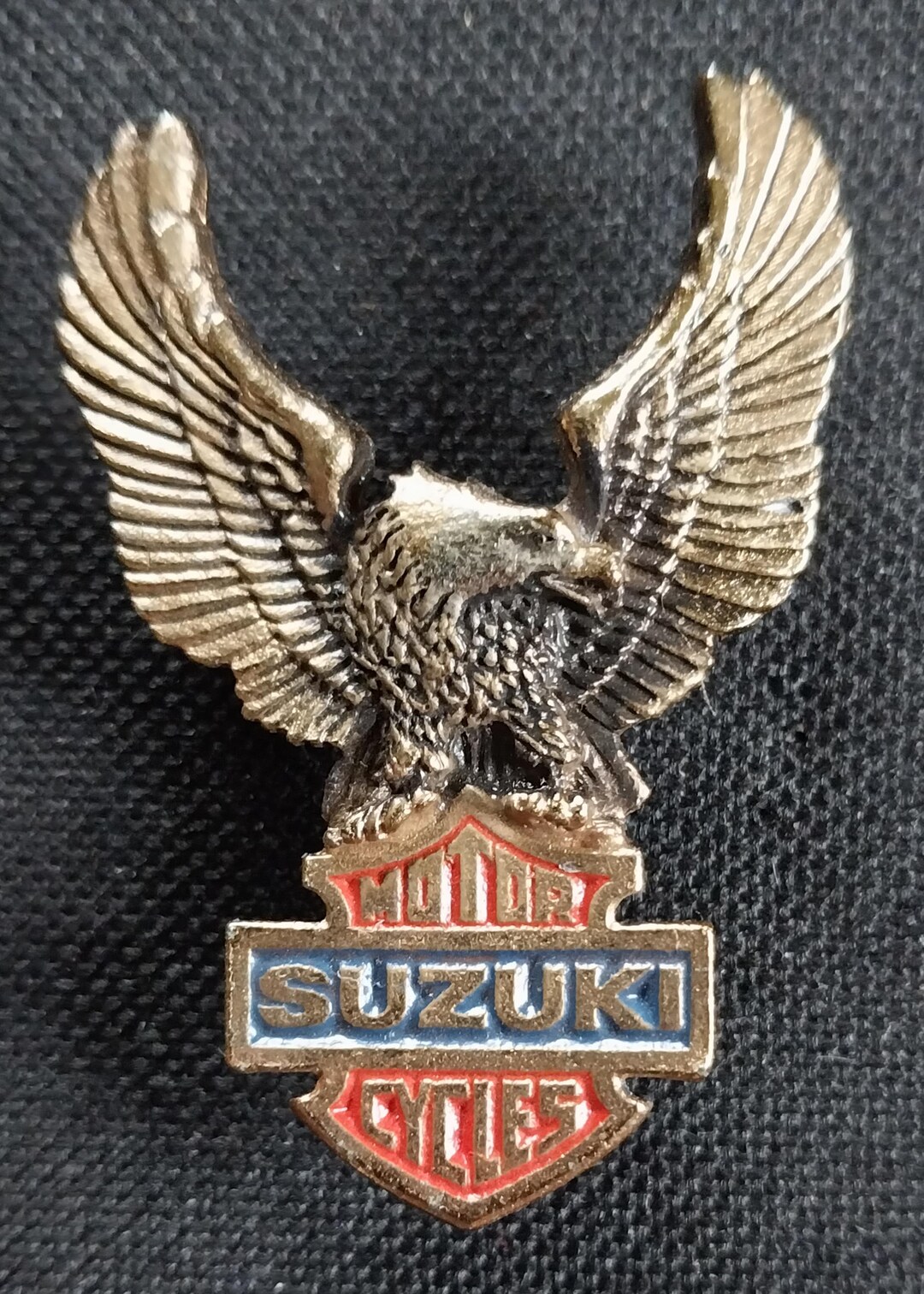 Vintage SUZUKI Eagle up Wing Bar and Shield Colored Logo Biker ...