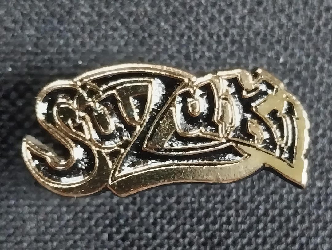Vintage SUZUKI Logo Biker Jacket Old School Motorcycle Pin Pinback ...