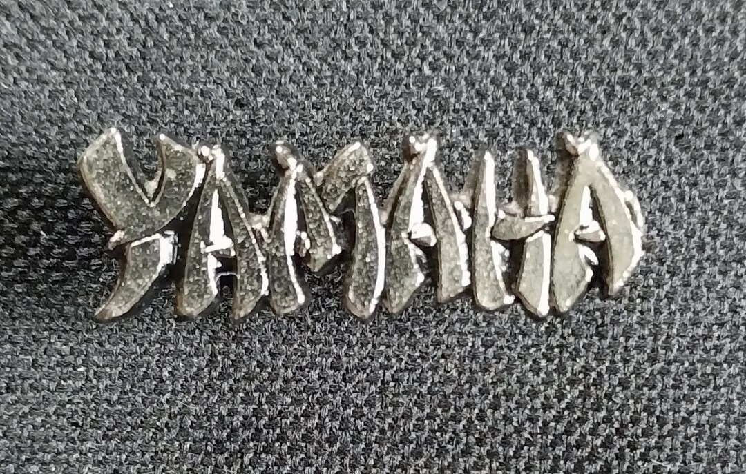 Vintage Yamaha Script Logo PIN Pinback Biker Motorcycle Old School ...