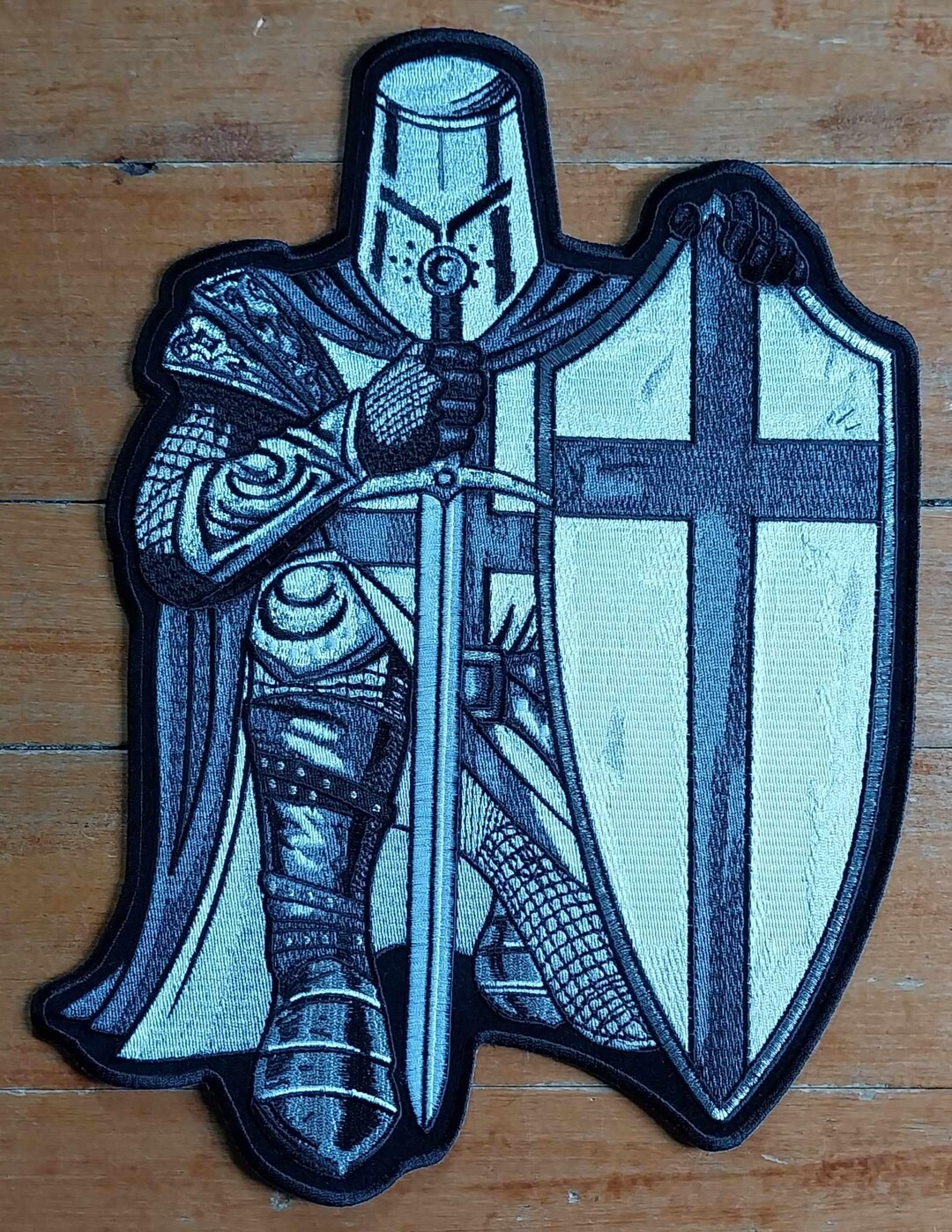 LARGE Embroidered Iron on Kneeling Knight in Armor - Spartan Crusader ...