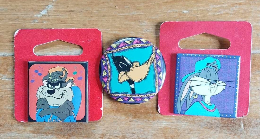 RARE Lot of 3 Vintage 1993 Looney Tunes Pin Pinback Buttons Badge Bugs ...