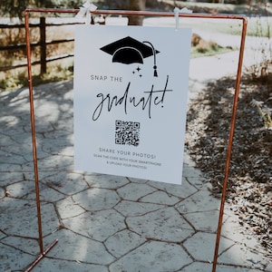 QR Code Graduation Photo Sign, Snap the Graduate Photo Guest Book Sign ...