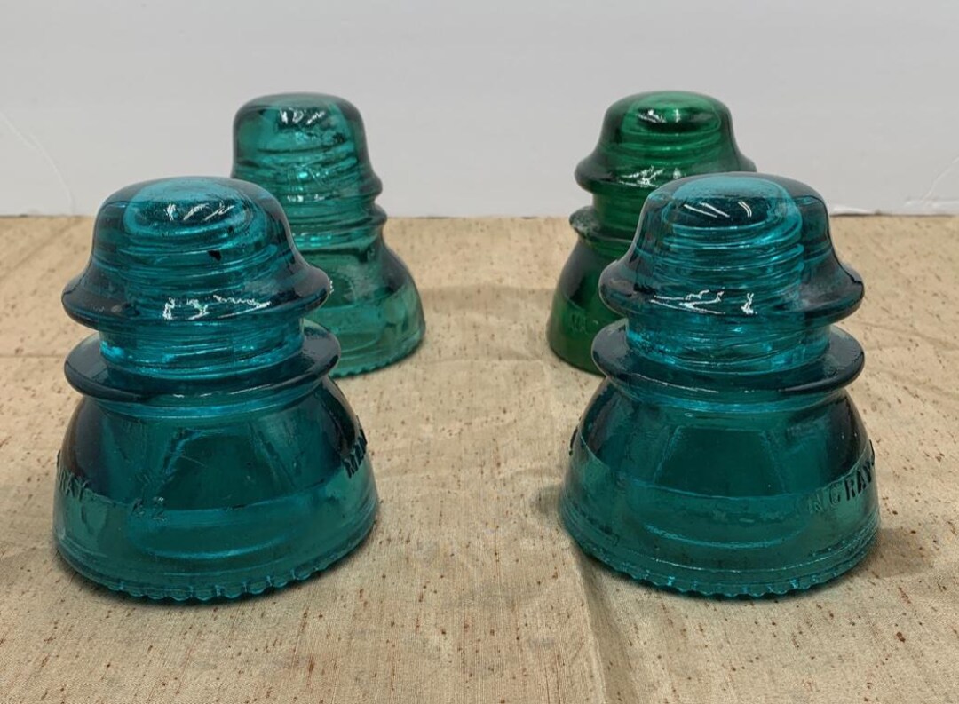 Vintage Glass Insulators| Teal Aqua Blue| Hemingway 42,40|petticoat| "b ...