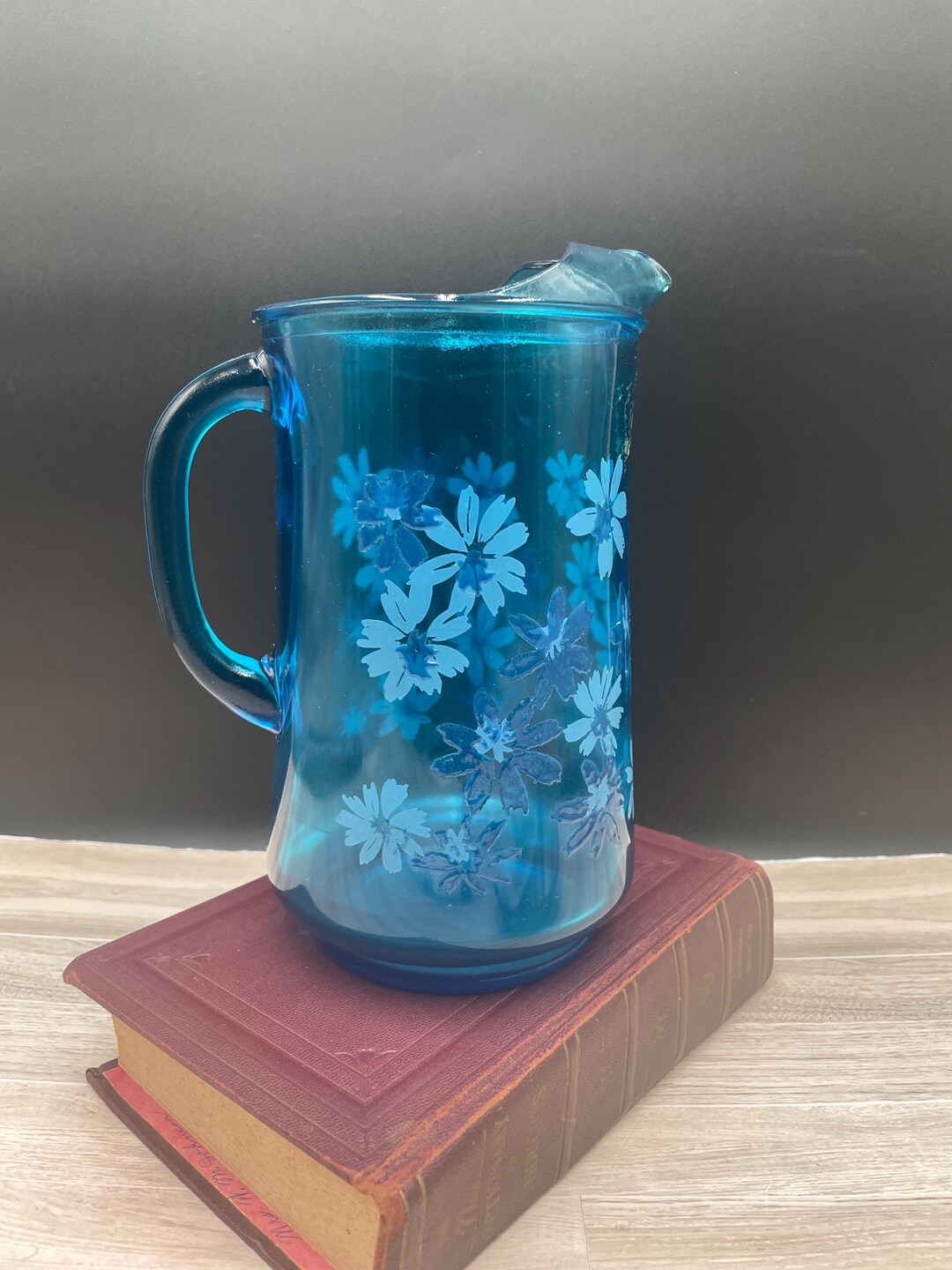 Vintage Blue Glass Pitcher Water or Tea Pitcher Vintage Blue Floral ...