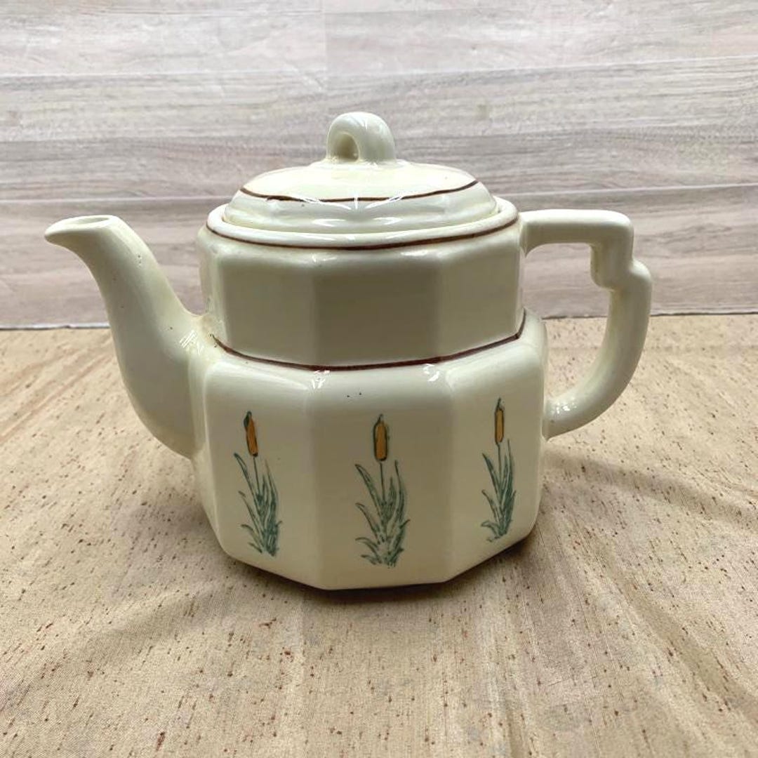 Vintage Porcelier Large Coffee Teapot Ivory Color With Cattails ...