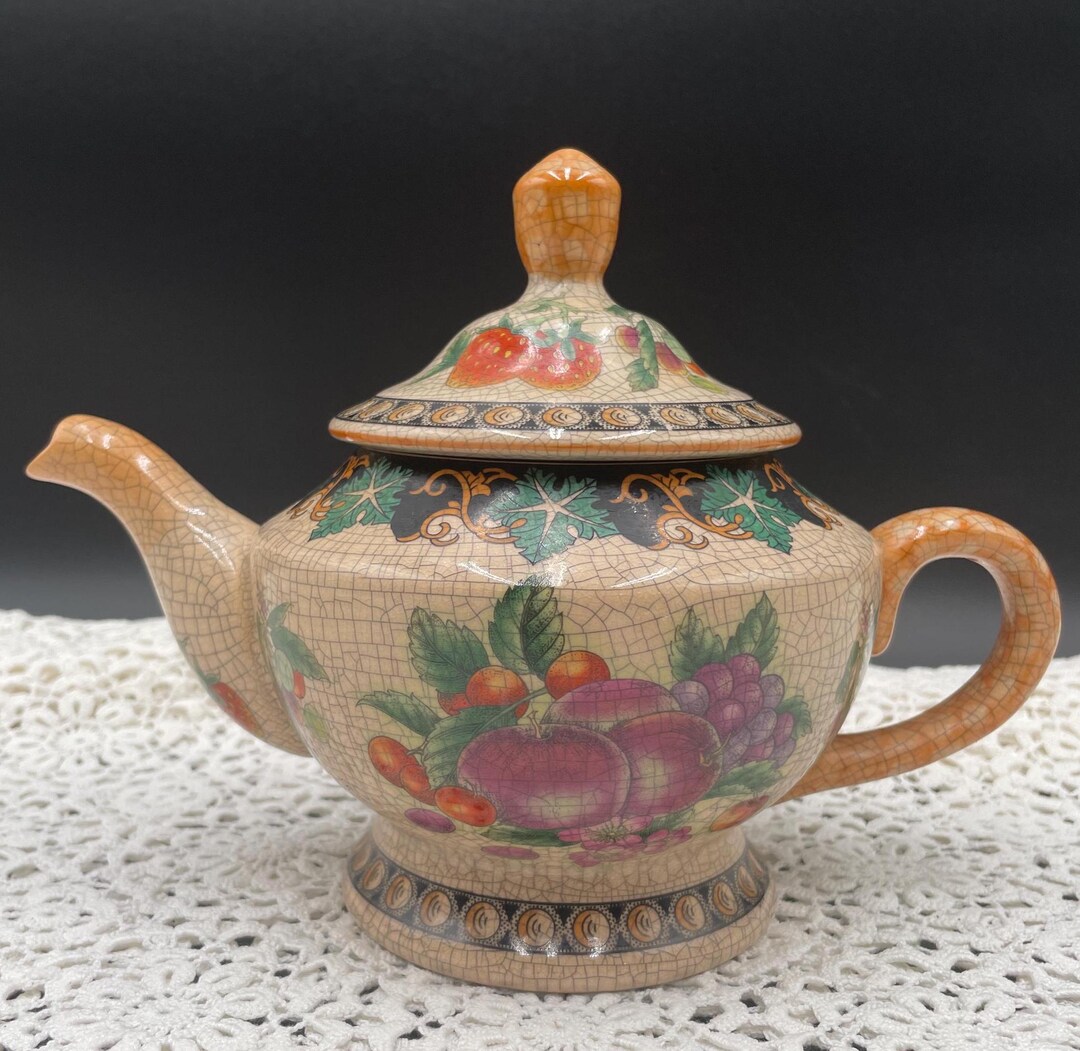 Vintage Teapot Farmhouse Vintage Tea Party Inspo for Cottagecore ...