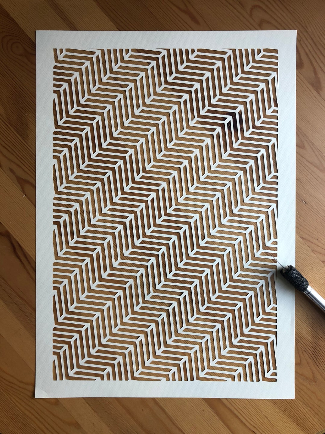 Printed A4 Paper Cutting Template Arrowhead Geometric Optical Illusion ...