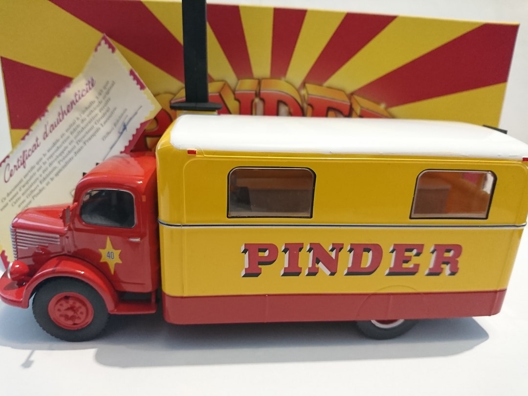 Model Car 1:43, Circus Pinder Kitchen Wagon in Original Packaging. - Etsy
