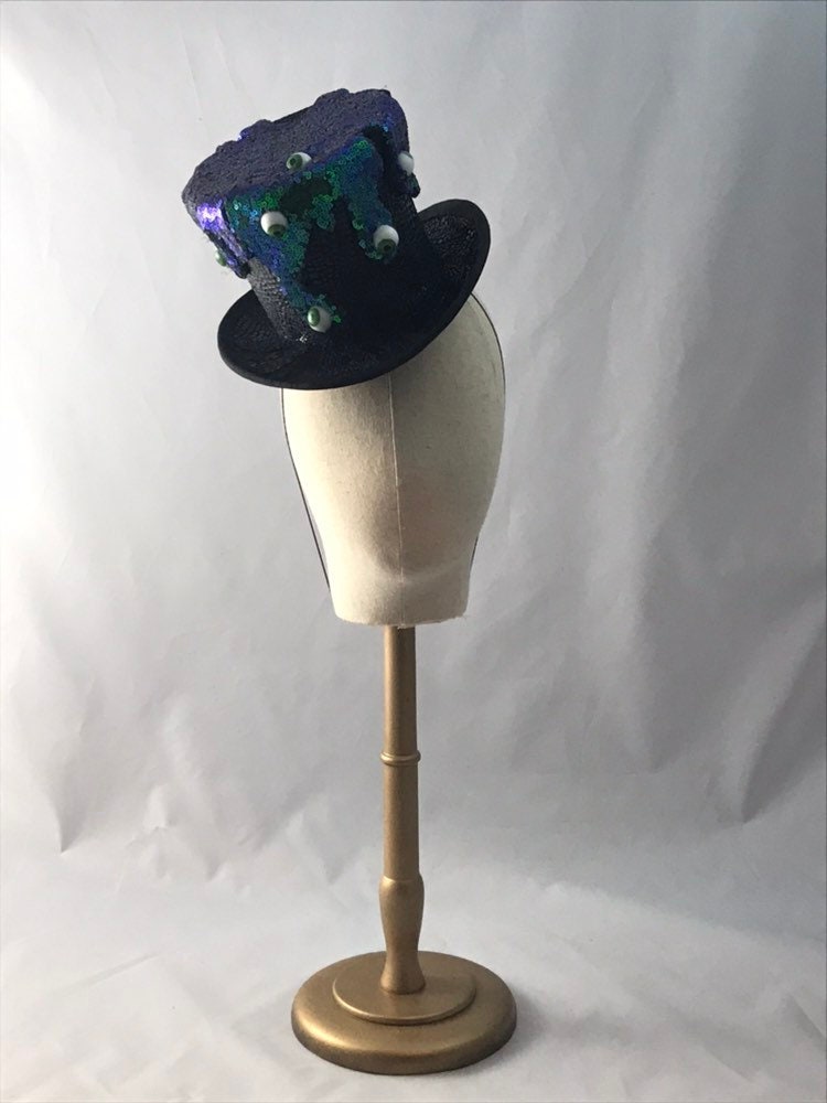 One off 3/4 Goooey Eyeball Top Hat - Etsy