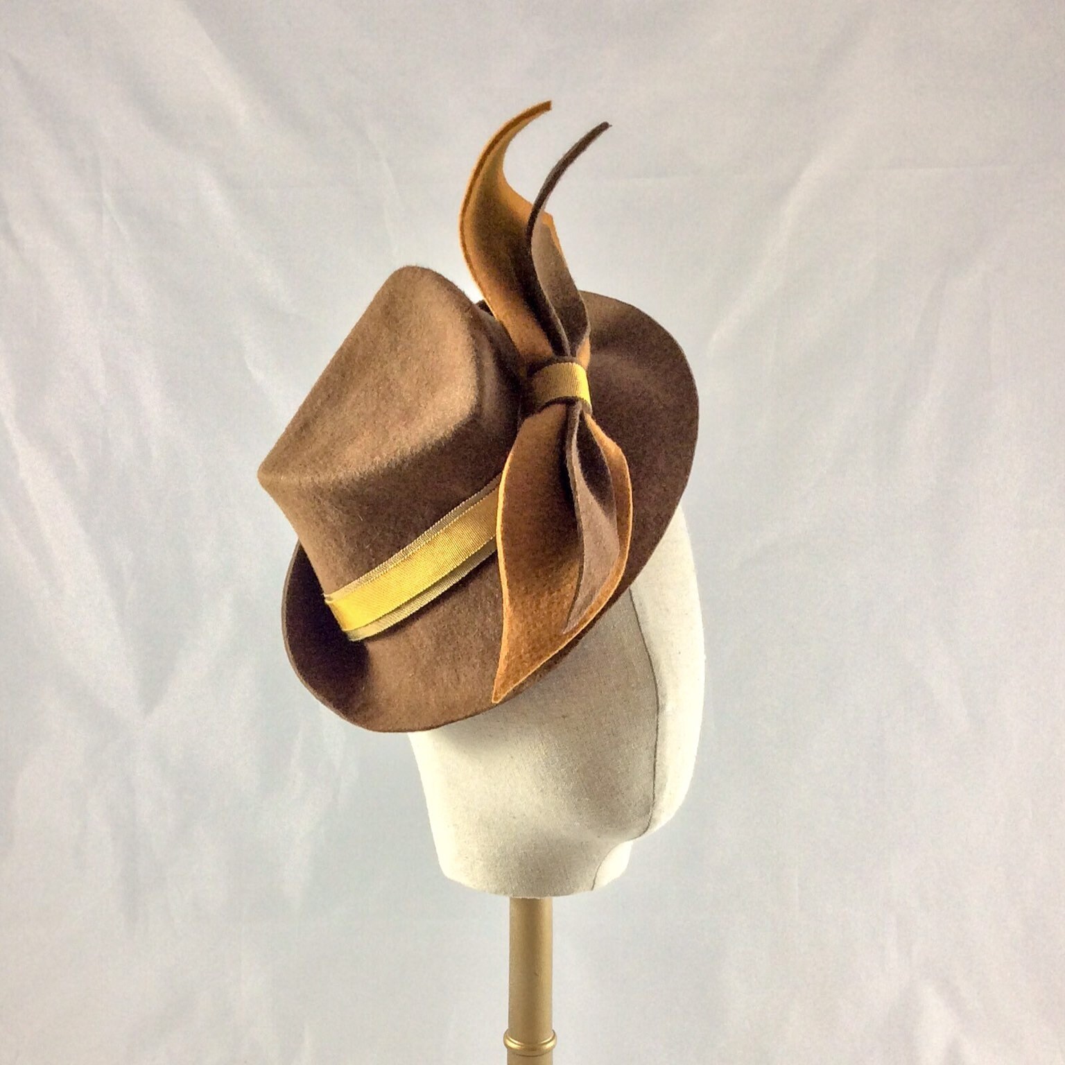 Made to Order 40s Inspired Triangular Crown 'doll' - Etsy