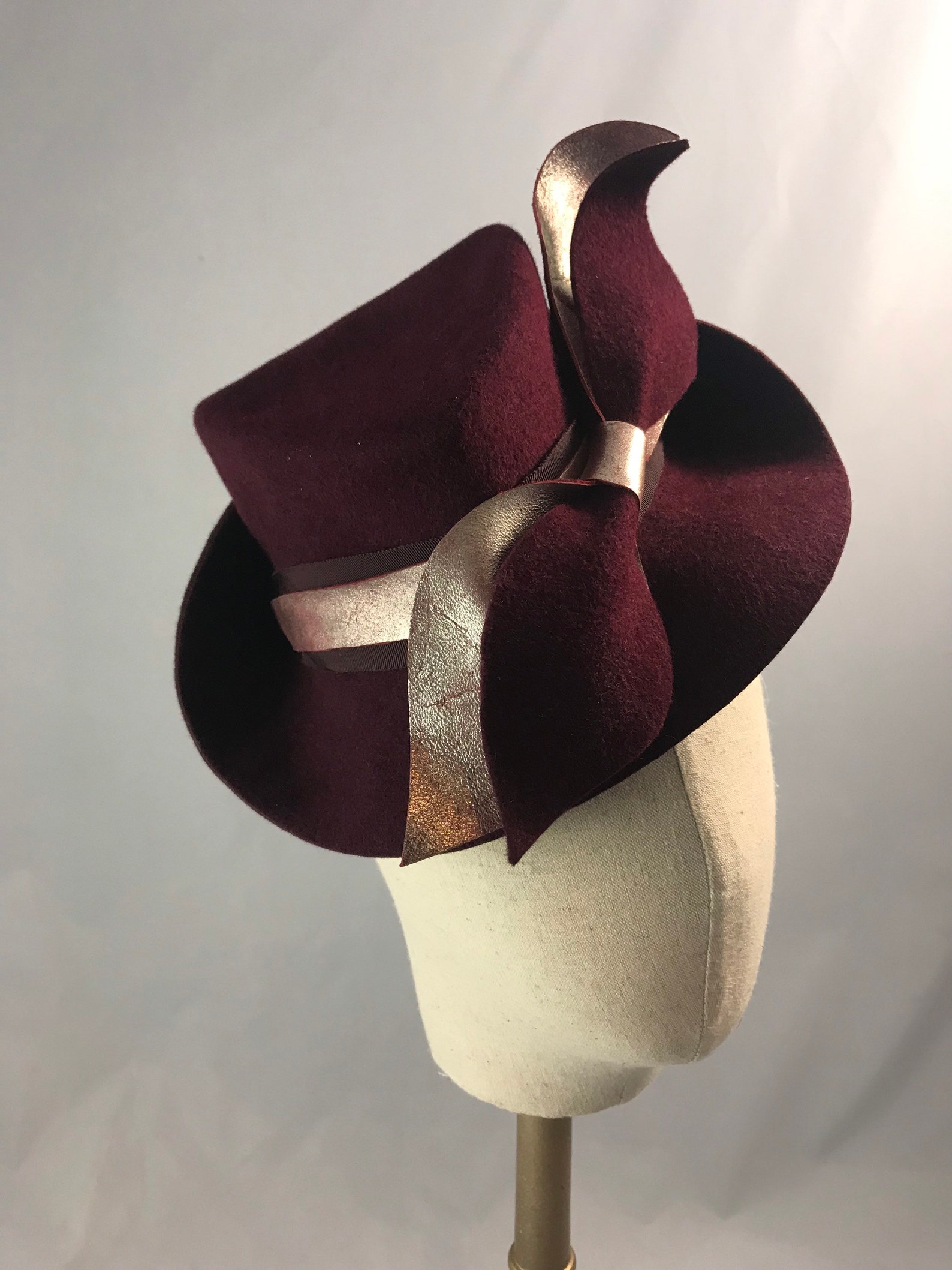 Made to Order 40s Inspired Triangular Crown 'doll' - Etsy