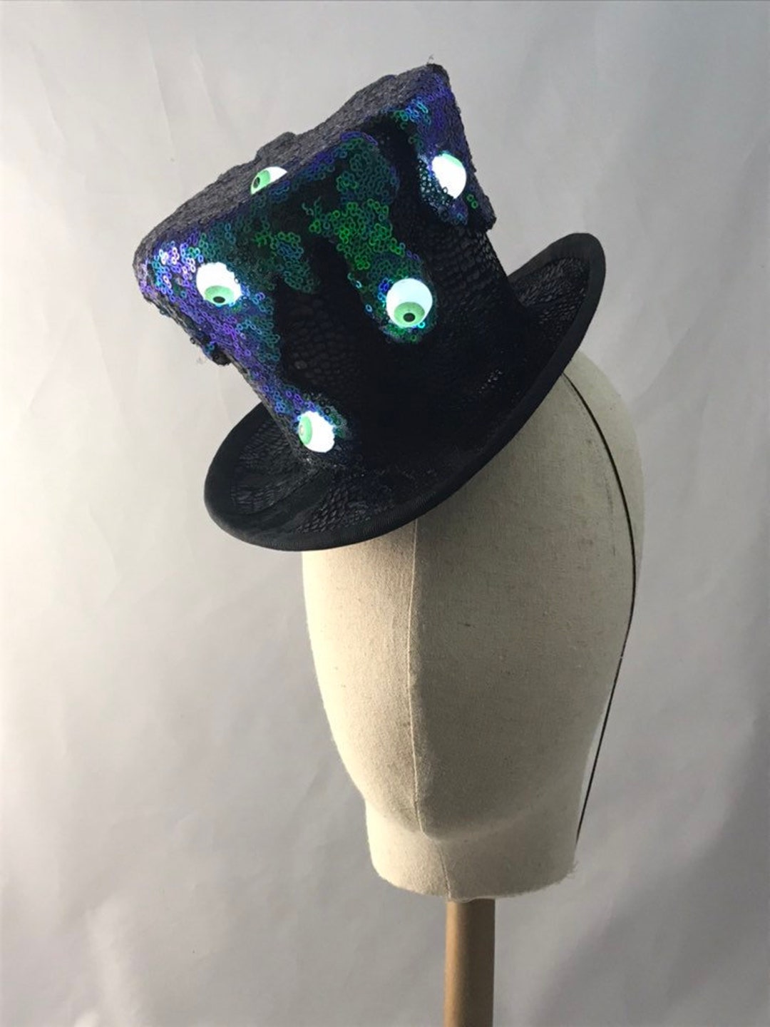 Headdress - 3/4 Goooey Light up Eyeball Top Hat, Complete One Off! - Etsy