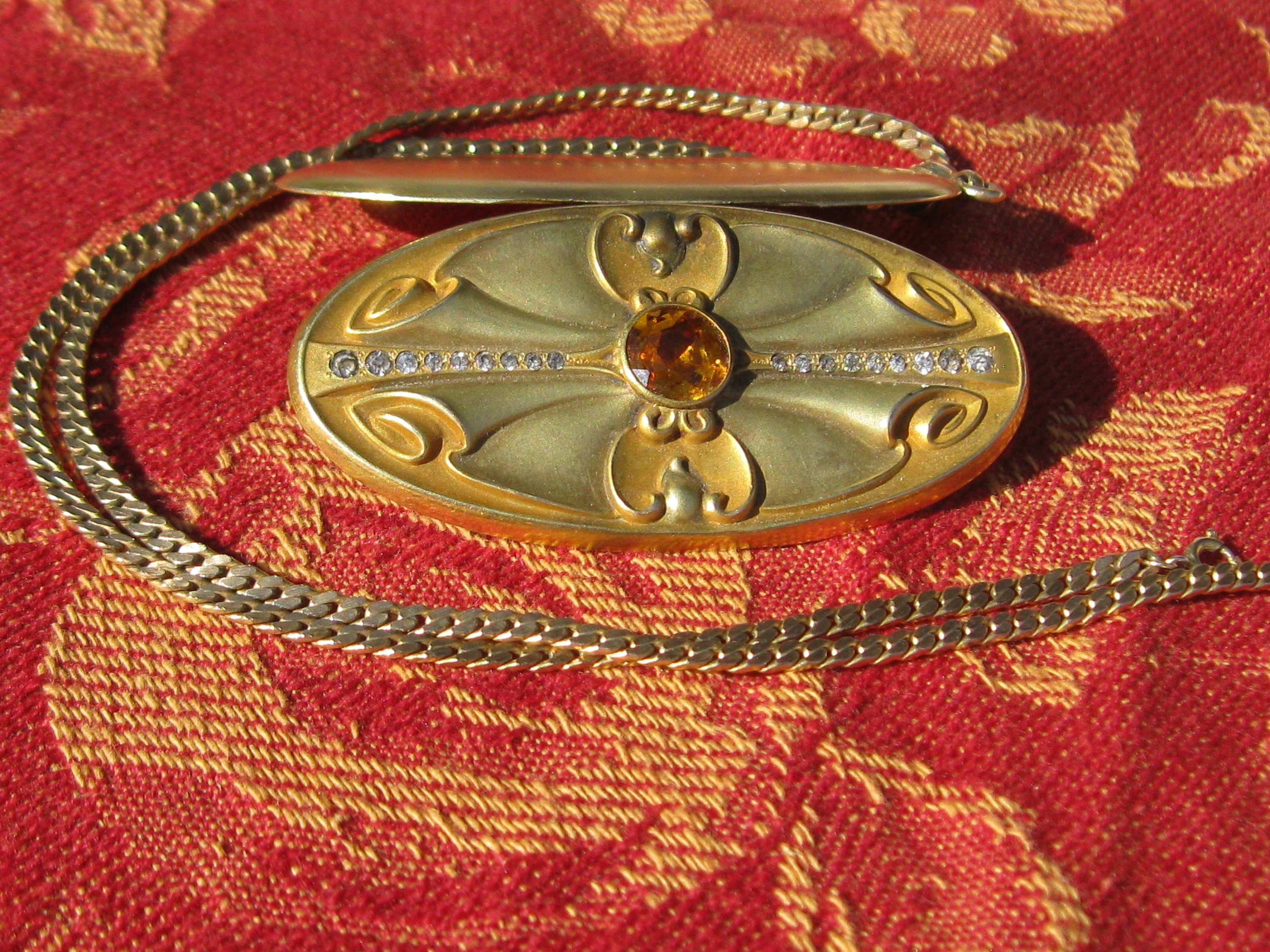 Collar de medallón Art Nouveau - Etsy España