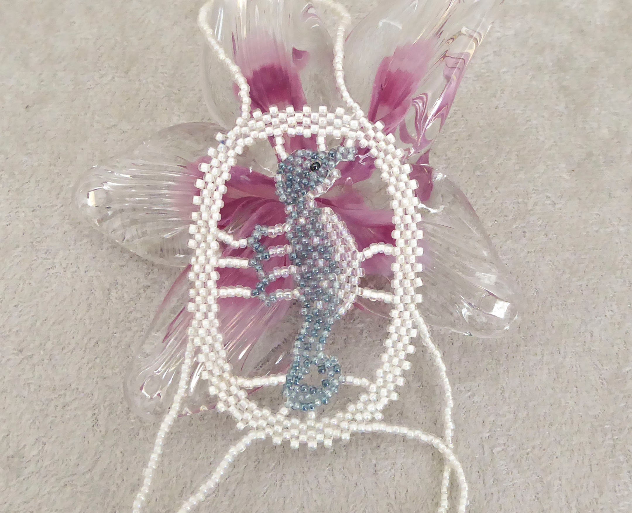 SEAHORSE. Elastic Animal Slave Bracelet. Beaded Hand Finger Jewelry ...