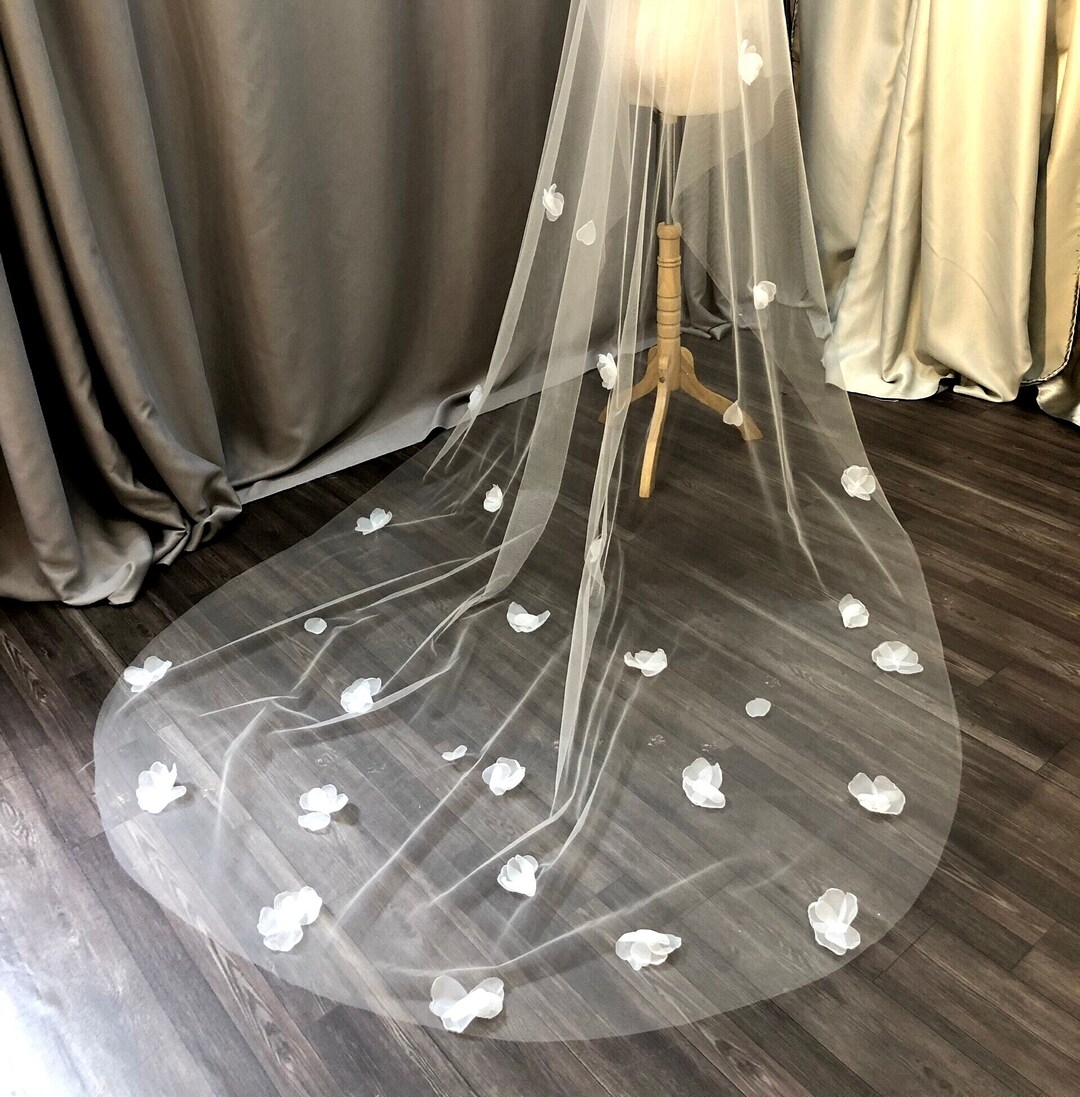 3D Floral Wedding Veil: Handmade Bridal Cathedral Veil - Etsy