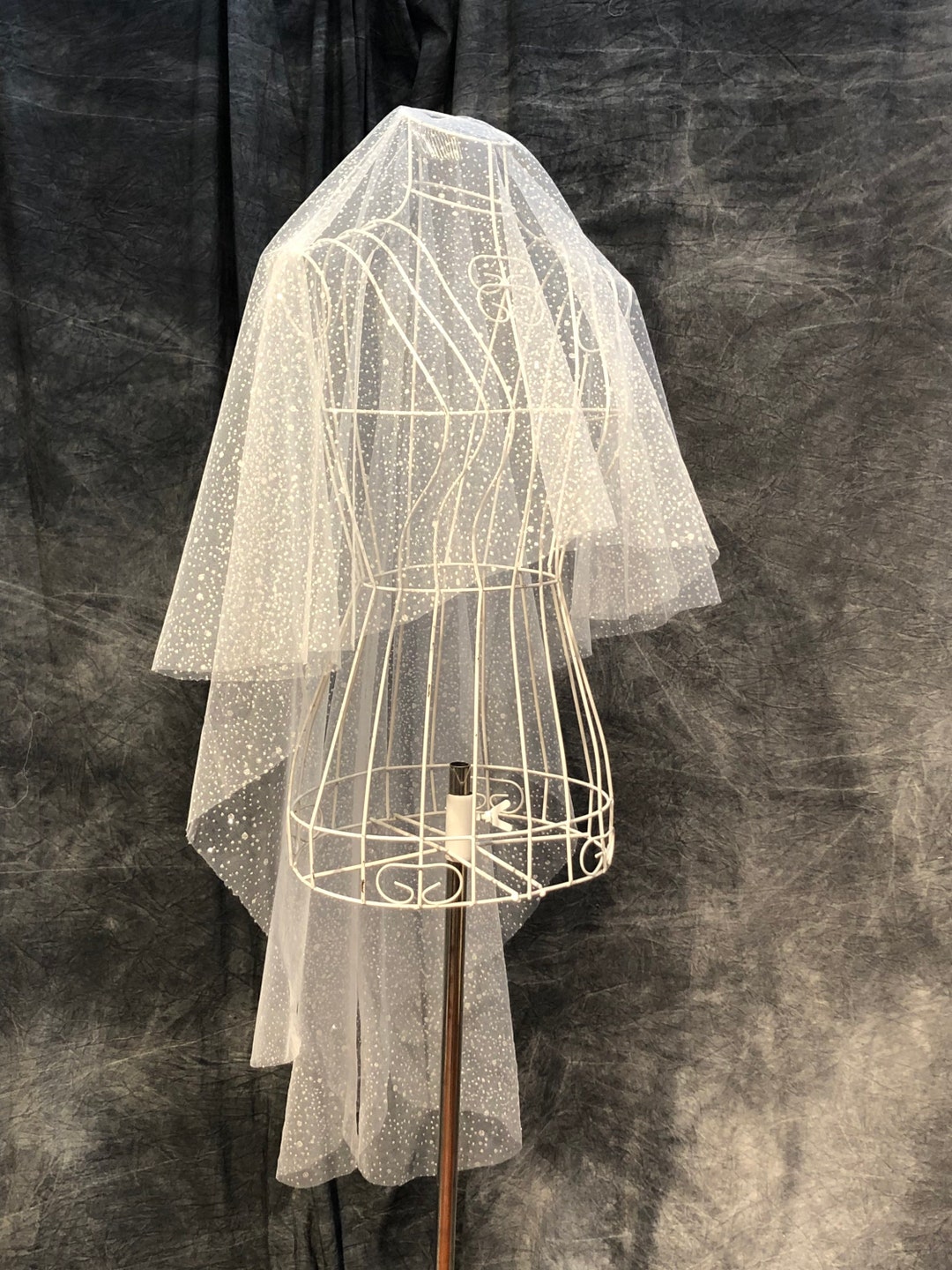 Ivory Bling Tulle Wedding Veil: Minimalist Bridal Fingertip Veil - Etsy