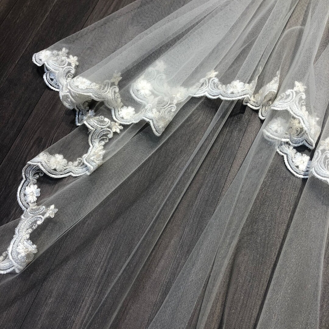 Ivory Wedding Veil: Short Lace Tulle, 2 Tier Bridal Veil (28 Inches) - Etsy