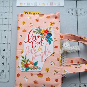 Handmade Bible Cover~cloth Bible Cover Women~fabric Quilted Bible Cover ...