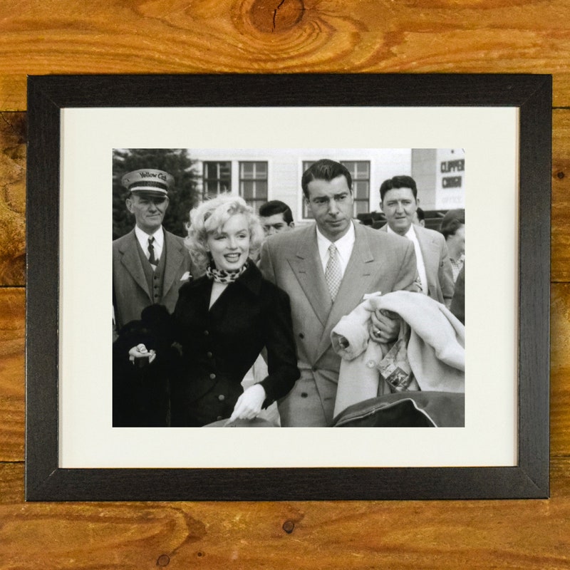 Marilyn Monroe and Joe Dimaggio - Etsy