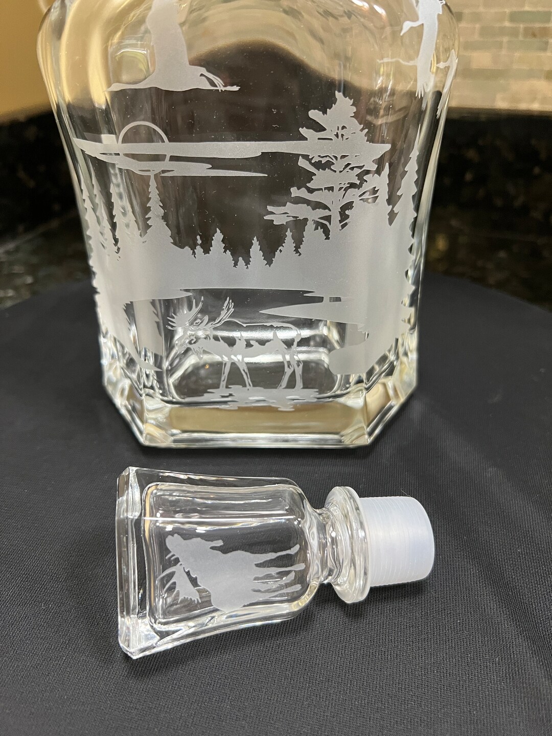 Moose Decanter Moose Standing in River Scene Scene Whiskey/scotch ...