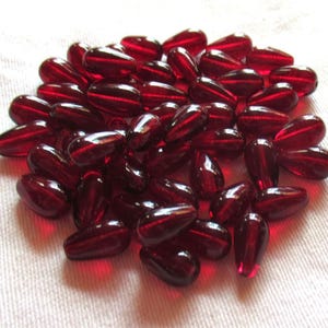 Lot of 25 Garnet Red Glass Drop Beads - Smooth Teardrop Beads - 10 X ...