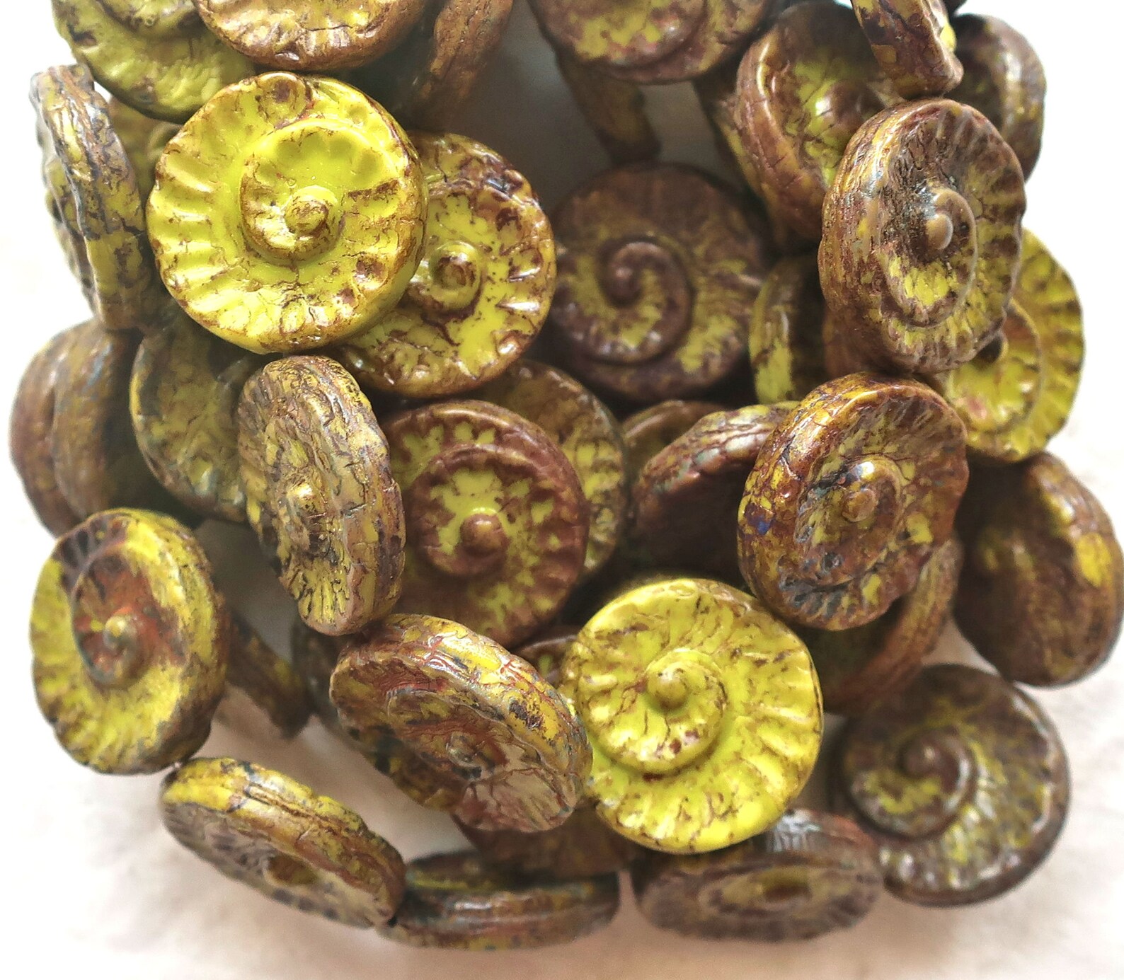 Six 18mm Large Czech Glass Snail Fossil Beads Opaque Avocado - Etsy