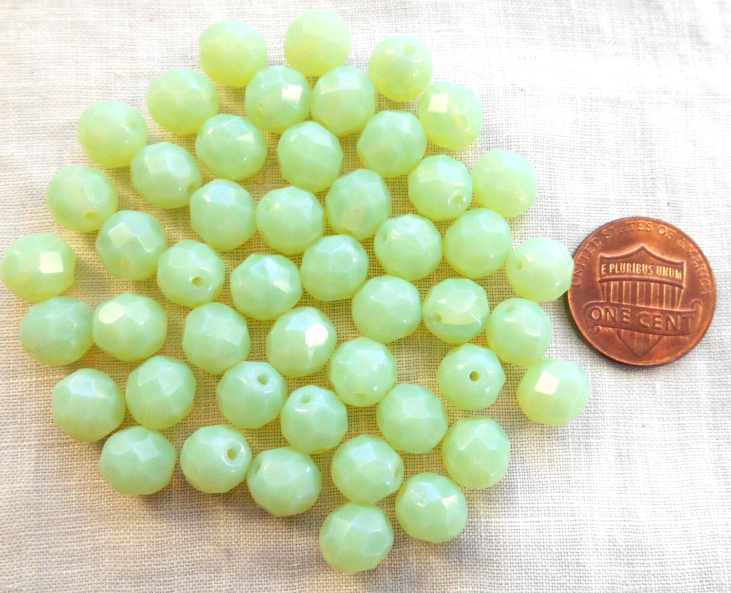 25 8mm Light Mint Green Opal Beads Opaque Faceted Round Fire - Etsy