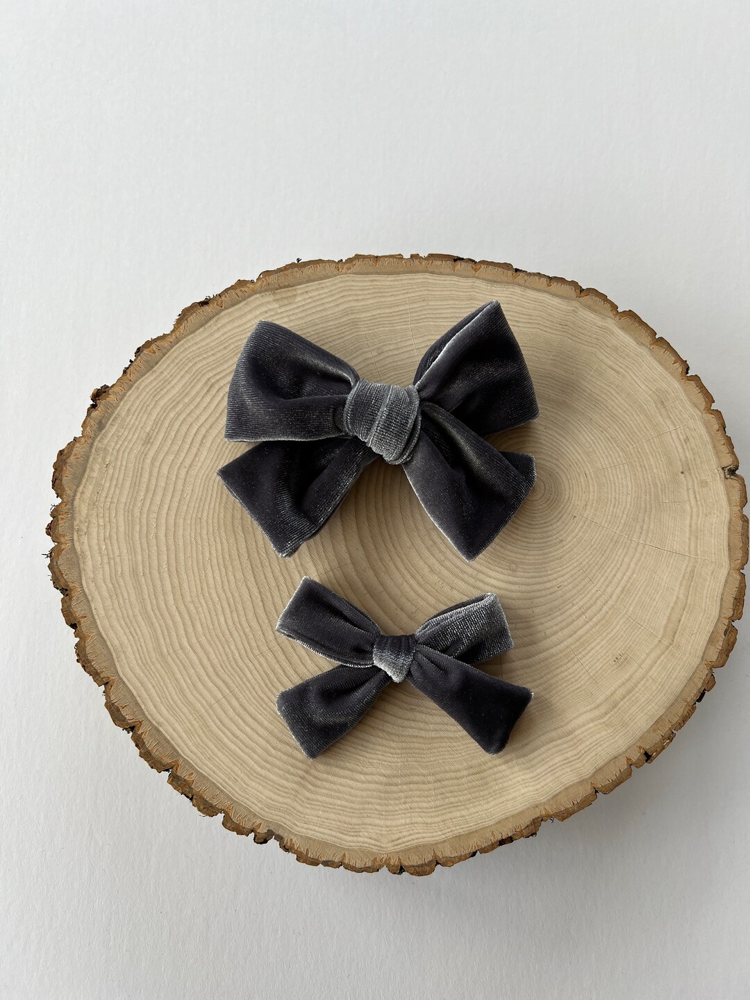 Grey Velvet Hair Bow, School Girl Bows, Gray Bows - Etsy